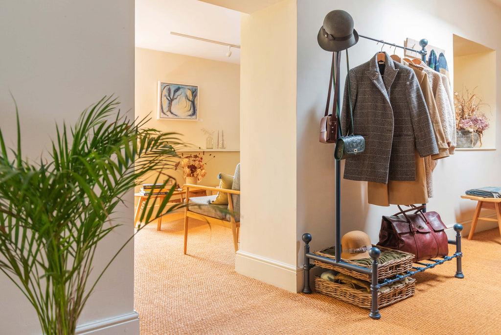 Penwith Coat Rail | Cast Iron Coat Rail | Hallway Rail – Cornish Beds